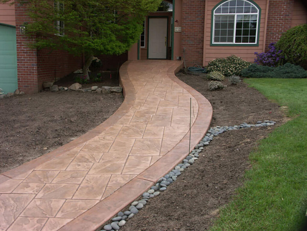 Entrance Concrete Walls